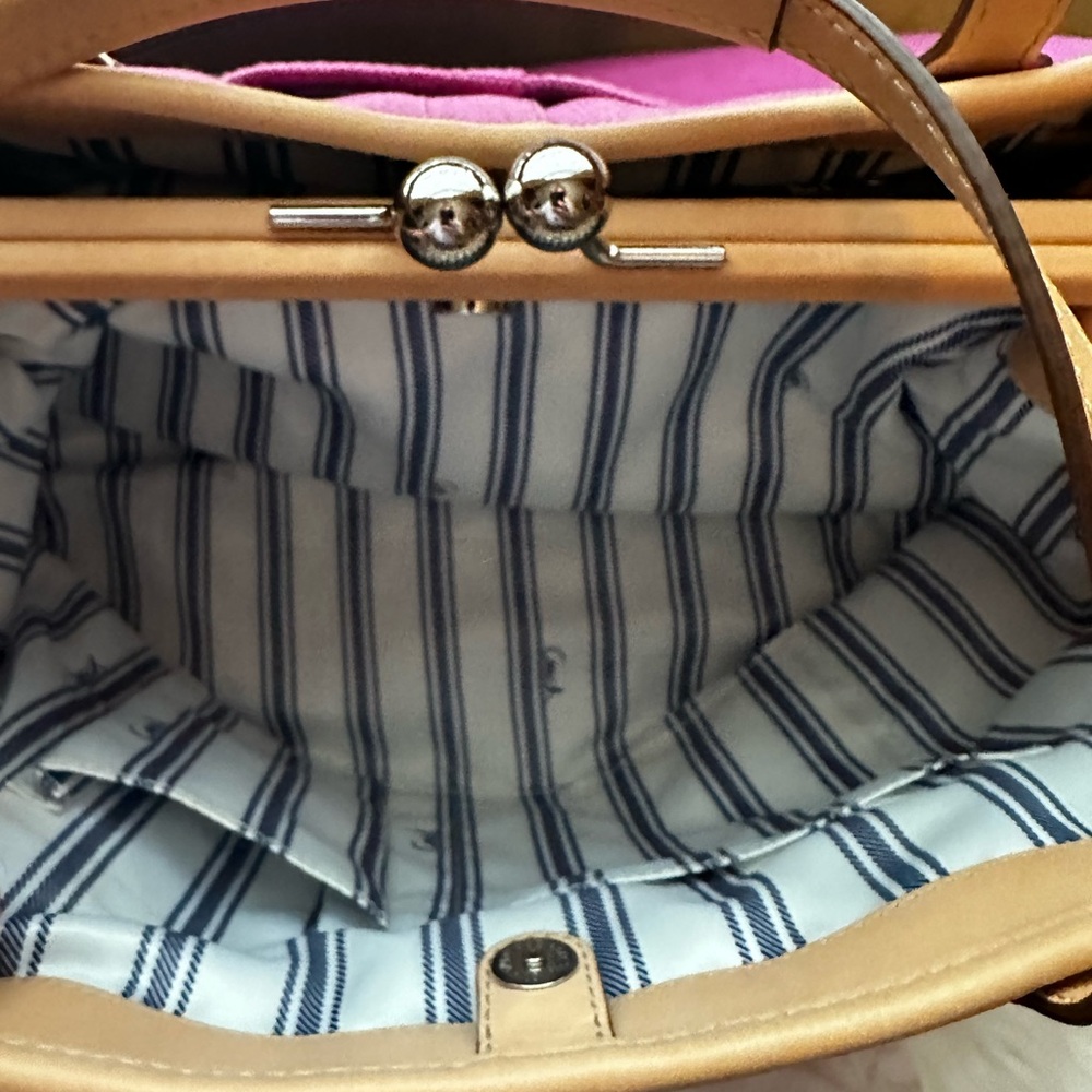 Rare Coach Hamptons 10th Anniversary Shoulder Bag! - Gem